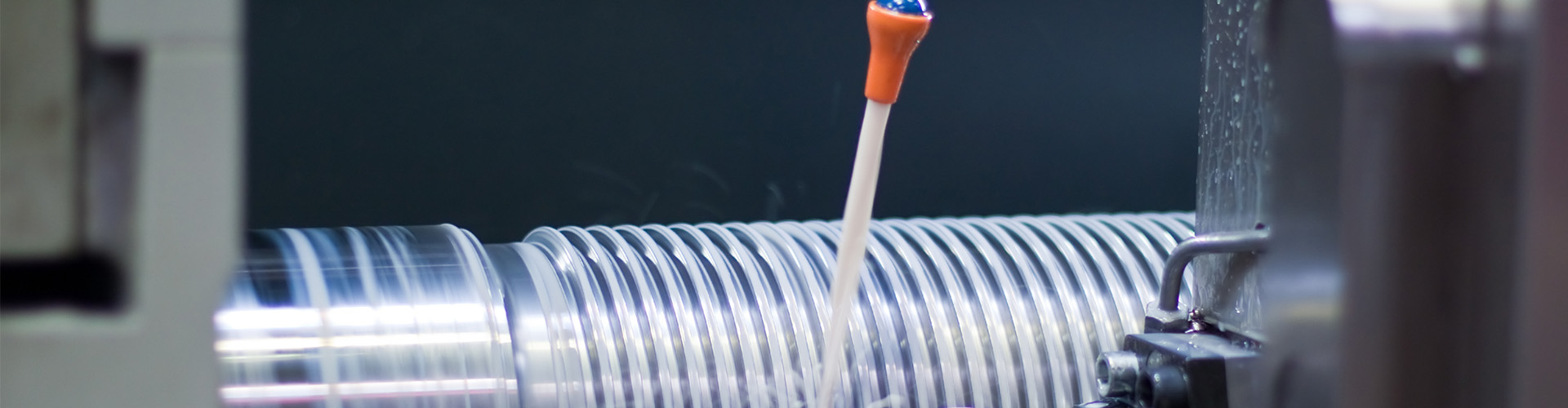 Efficient hydraulic filter elements for milling machines